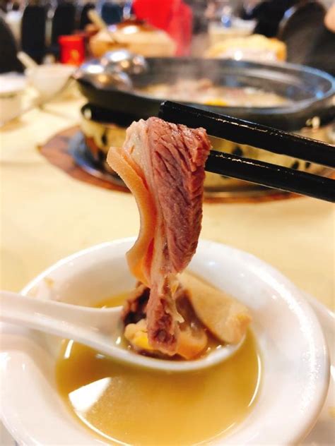 濱江路這家經典清湯羊肉煲每到冬天就成了老廣們最熱鬧的夜食檔 每日頭條