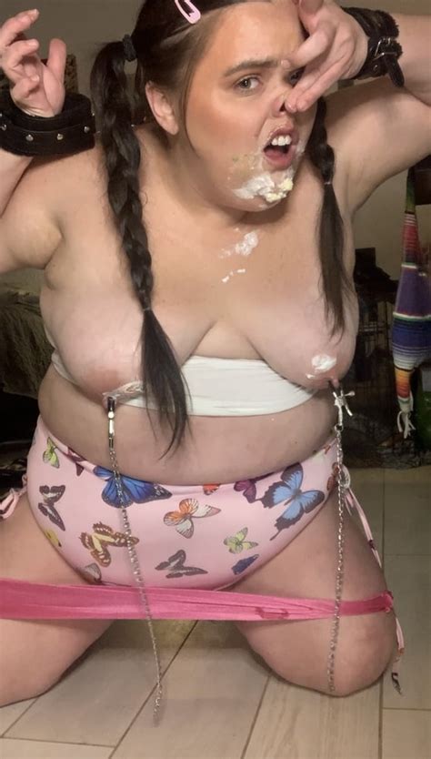 Fat Belly Bbw Makes Mess With Cake 18 Pics Xhamster
