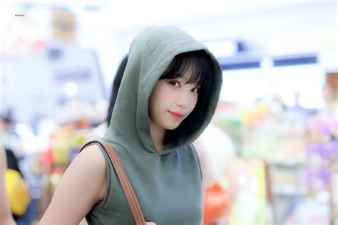 Pin By • • On Kpop Japanese Girl Group Girl Group Kim