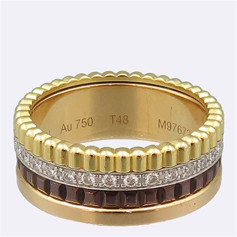 부쉐론 콰트로 클래식 다이아 스몰 반지 럭셔리바이 중고명품