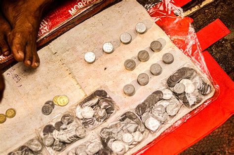 Premium Photo Financial Conversations Visual Dialogue On Wealth With