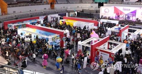 오전부터 붐비는 유튜브 팬페스트 코리아