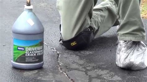 Asphalt Crack Repair Steps To Fill Driveway Cracks Youtube