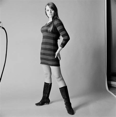 Gm Dag016 Dana Gillespie Iconic Images