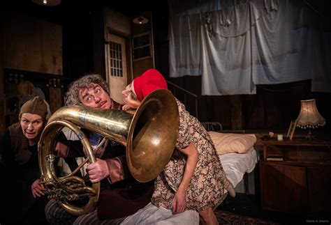 И все пак Живота е прекрасен Спектакли Драматичен Театър Пловдив Драматичен Театър Пловдив