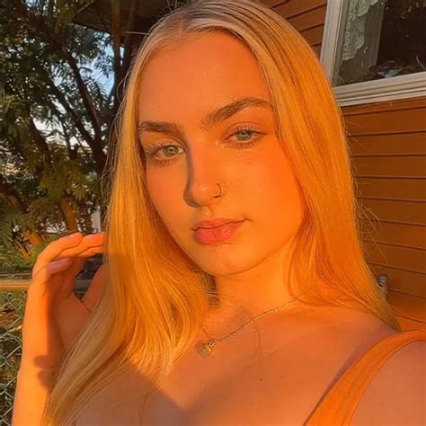 𝔤𝔞𝔟𝔯𝔦𝔢𝔩𝔞 gabbyymarie on Threads