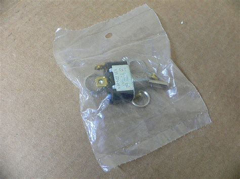 Mcgill 90 0001n Toggle Switch Fen Industrial
