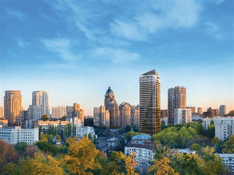 Повідайко 🤣😂 Я працюю курєром Відвозила якось документи партнерам Така солідна фірма