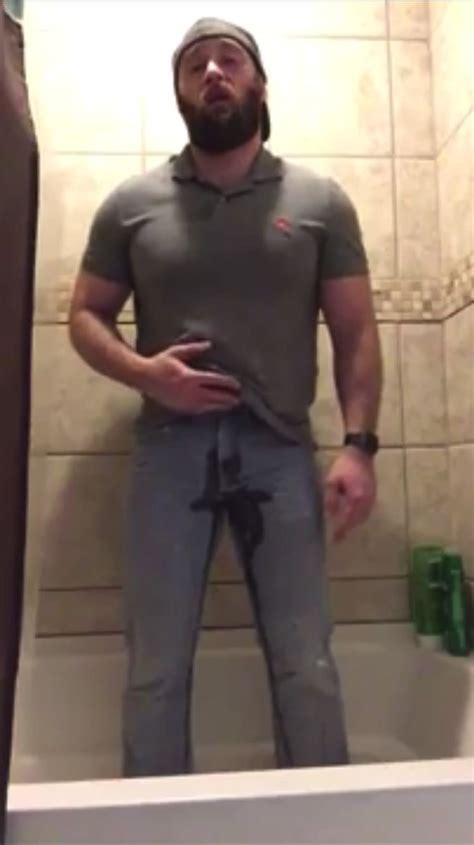 Scruffyunicorn Peed Pants Thisvid Com