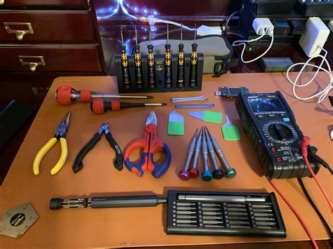 My Tools As A Smartphoneelectronics Technician Rtools