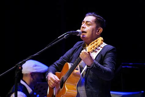 東華藝術中心呈獻：「2020秋藝季：roberto Zayas 聖誕音樂會」 Ndhu