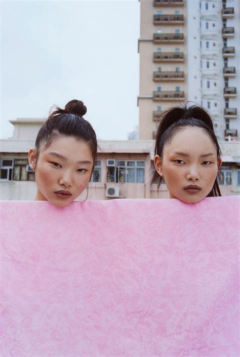 Worldwide Fashion — Bae Yoon Young Hoyeon Jung And Ling Ling Chen In