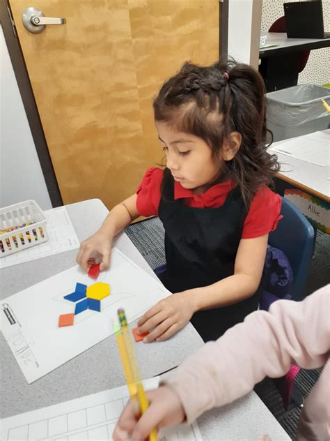 Graphing With Pattern Blocks THOMAS EDISON CHARTER Babe MRS HADSELL S CLASSROOM