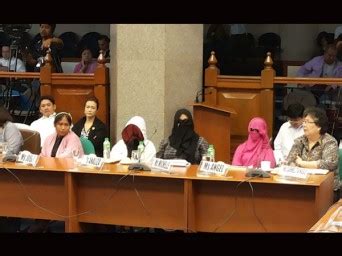 OFWs Face Labor Exec In Sex For Flight Scandal Global News