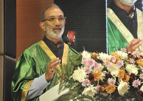 Iim Amritsar के दीक्षा समारोह में Hpcl के चेयरमैन डा जोशी ने छात्रों से कहा सफलता के लिए कड़ी