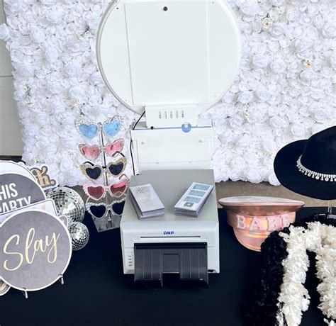 100 Affordable Magnetic 2x6 Photo Booth Frames For Any Event