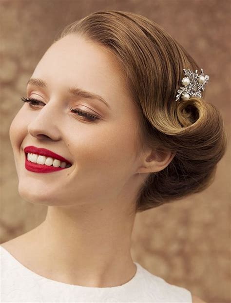 32 Perfect Updo Hairstyles For Prom 2020 2021 Round Square Oval