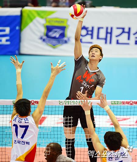 송명근 타점이 높아 포토