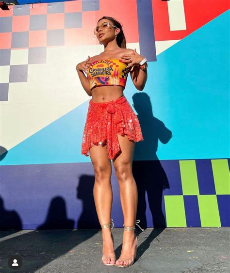 Pin By Luana Coelho On Customização De Abadá Carnival Outfits