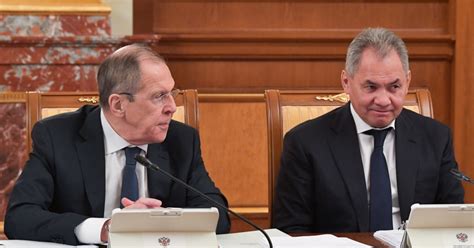 Міністри оборони Росії й Ірану обговорили військову співпрацю на тлі приїзду голови КНДР до Москви