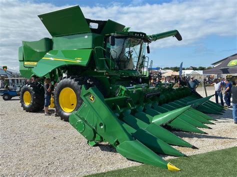 How Does A Combine Harvester Work Equipment Radar