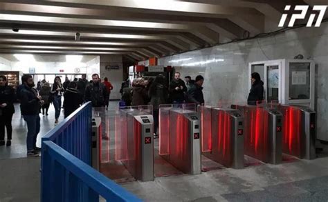 თბილისის მეტრო ტექნიკური ხარვეზის გამო მგზავრებს უფასოდ ემსახურება