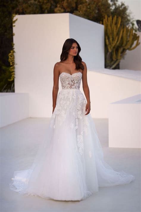 Dinara Wedding Dress Milla Nova