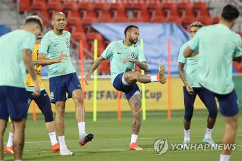 훈련하는 브라질 대표팀 연합뉴스