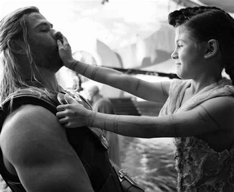 Chris Hemsworth Transformation Before And After Otakukart