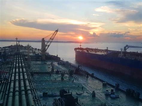 Floating Storage Maritime Network