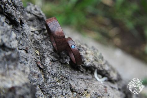 Кольца из дерева в интернет-магазине Ярмарка Мастеров по цене 2700 ...