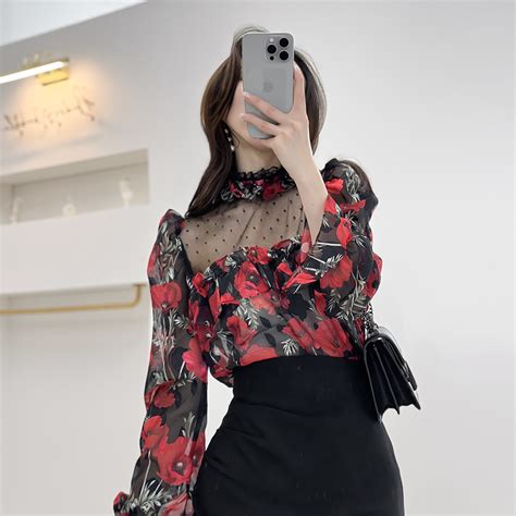 오드리버블 레드플라워 프릴 망사 시스루 쉬폰 블라우스 꽃무늬 2color