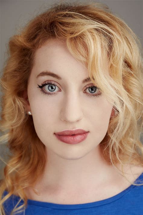 Laoise Murray About Entertainmentie