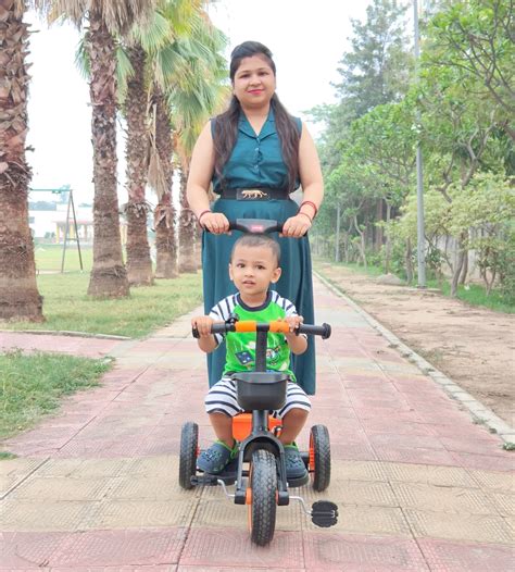 Bhuvan Goyal Mom And Munchkin 🧿 Imbhuvan • Instagram Photos And Videos