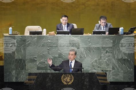 Китайският външен министър подчерта претенциите на Пекин към Тайван Утро