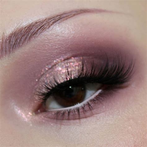10 Cool Toned Makeup Looks Thatll Inspire Your Fall Glam