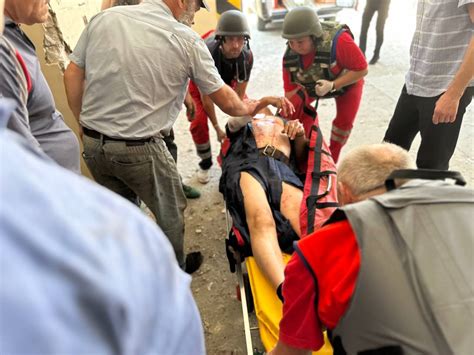 Росія обстріляла транспортне підприємство у Херсоні загинули двоє людей