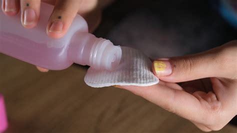 Safe Ways To Remove Gorilla Glue Without Causing Any Damage To Surfaces