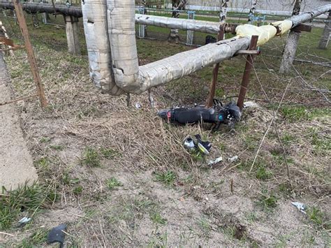 17 летний юноша на мопеде врезался в опору теплотрассы ДТП произошло вчера вечером в деревне