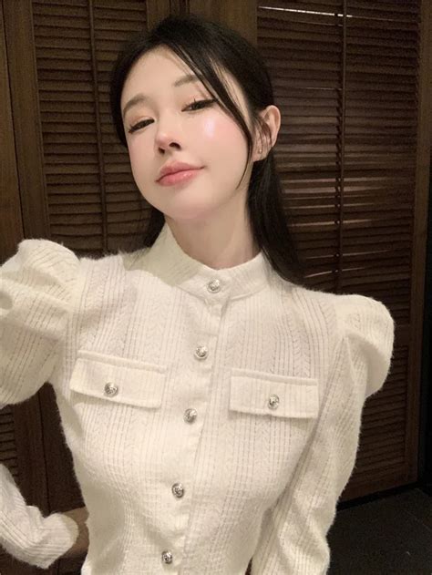 프랑스 스타일 서양식 캐주얼 짧은 코트 여성용 새로운 고감도 틈새 퍼프 슬리브 다목적 짧은 소매 상의 가을 겨울 Aliexpress