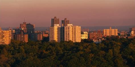 Відключення світла тепла та води Як підготуватися до можливого блекауту в Україні — корисні