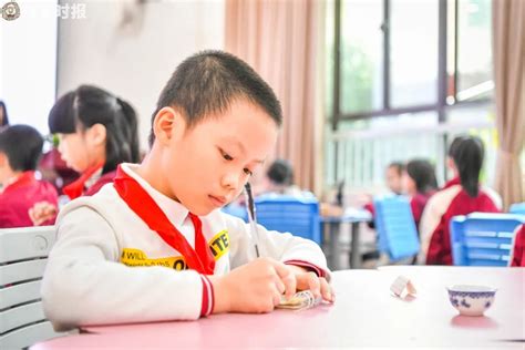 天河区五一小学：老校“蝶变”换新颜 “三年提升”暖民心