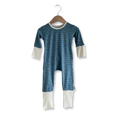 No Buttons No Snaps No Zippers The Easiest Diaper Checks Changes