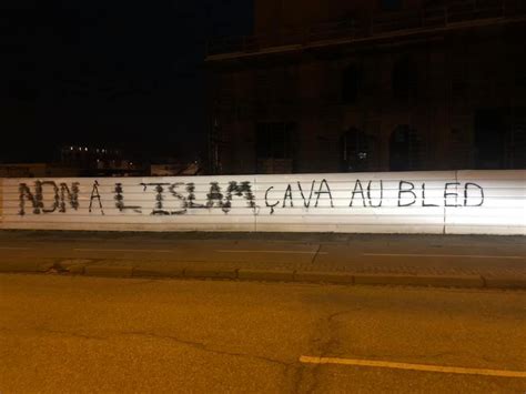 French Mosque Vandalized With Islamophobic Graffiti Muslim News Uk