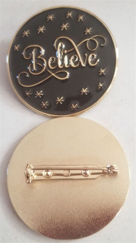 Pin “prancing Reindeer” 2″ Brooch 18k Gold Plated Santas Clauset