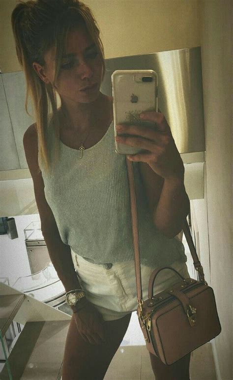 Пин на доске Camila Giorgi