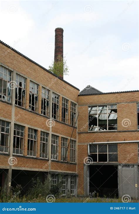 Oude Fabriek Stock Afbeelding Image Of Structuur Vensters 246717