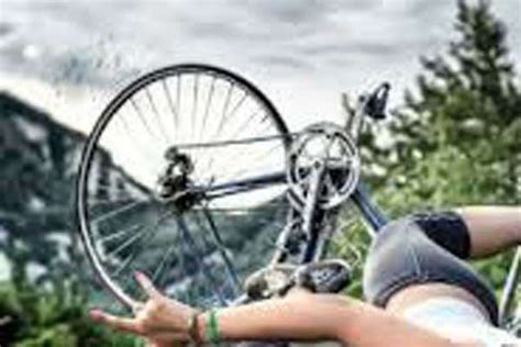 බැංකු නිලධාරියා ව්‍යායාම කරද්දී මැරී වැටේ Lankadeepa Online