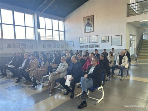 СЕ ОДРЖА РАБОТНА СРЕДБА „УЧИ ПАМЕТНО РАБОТИ СТРУЧНО“ Mk