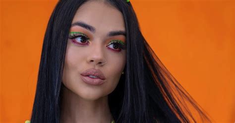 비디오 La Segura는 Anuel Aa의 발자취를 따라 문신 중 하나를 제거합니다 Infobae